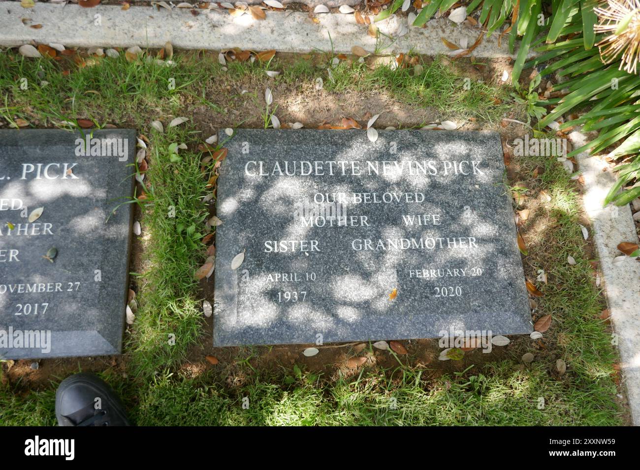 Claudette nevins pick hi-res stock photography and images - Alamy