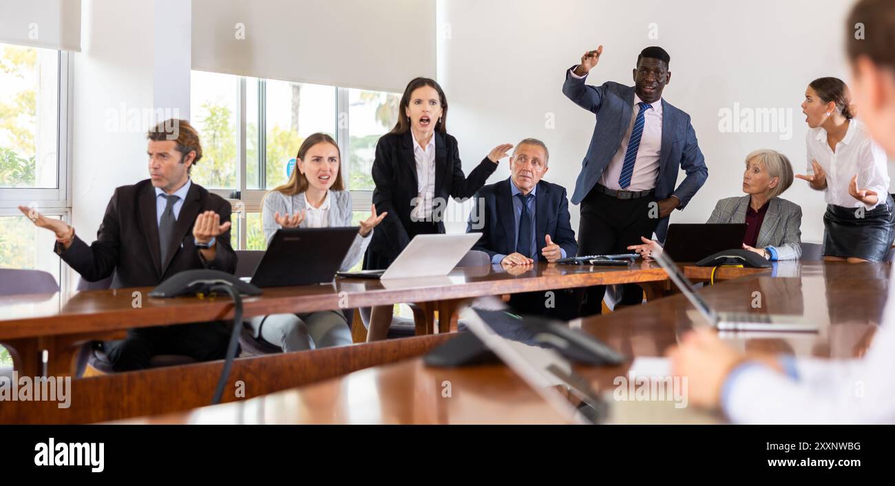 Business fight businesspeople businesspeople hi-res stock photography ...