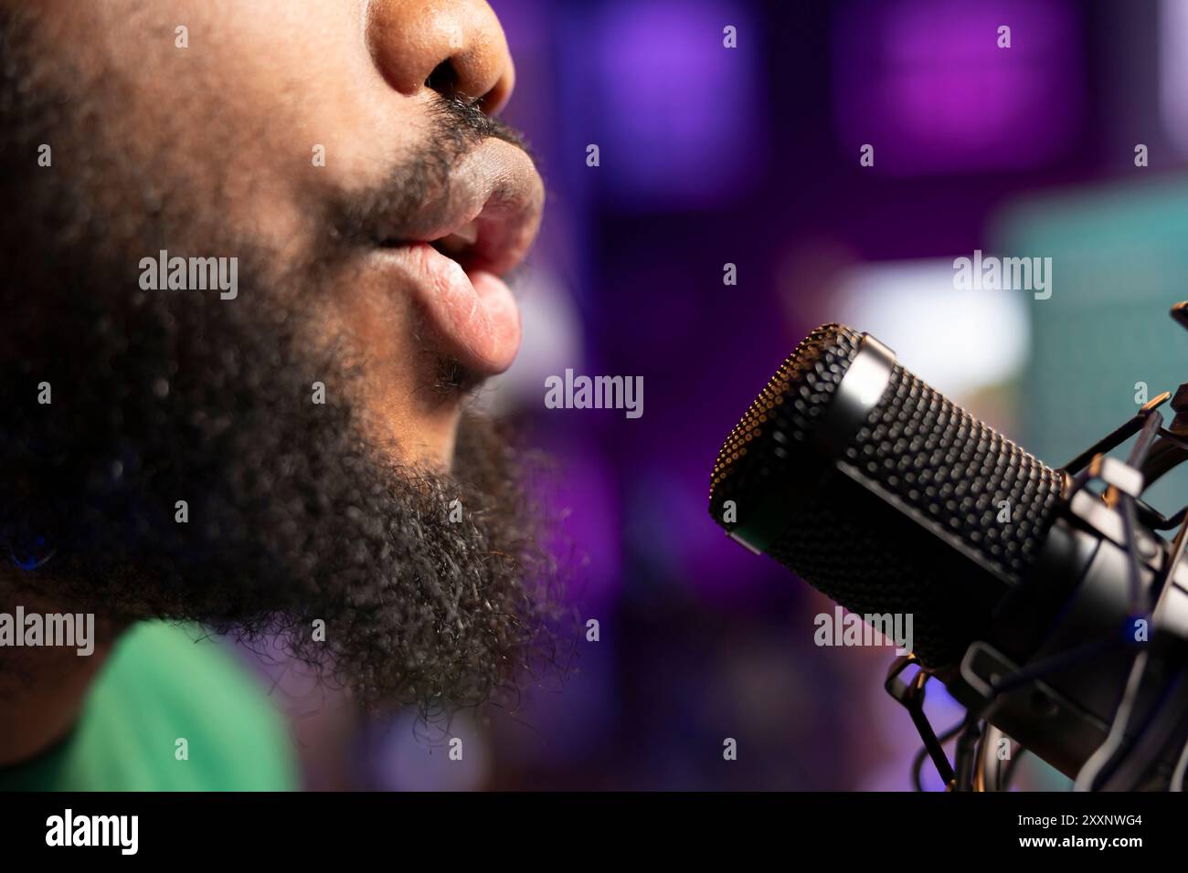 Performer songwriter singing new hi-res stock photography and images ...