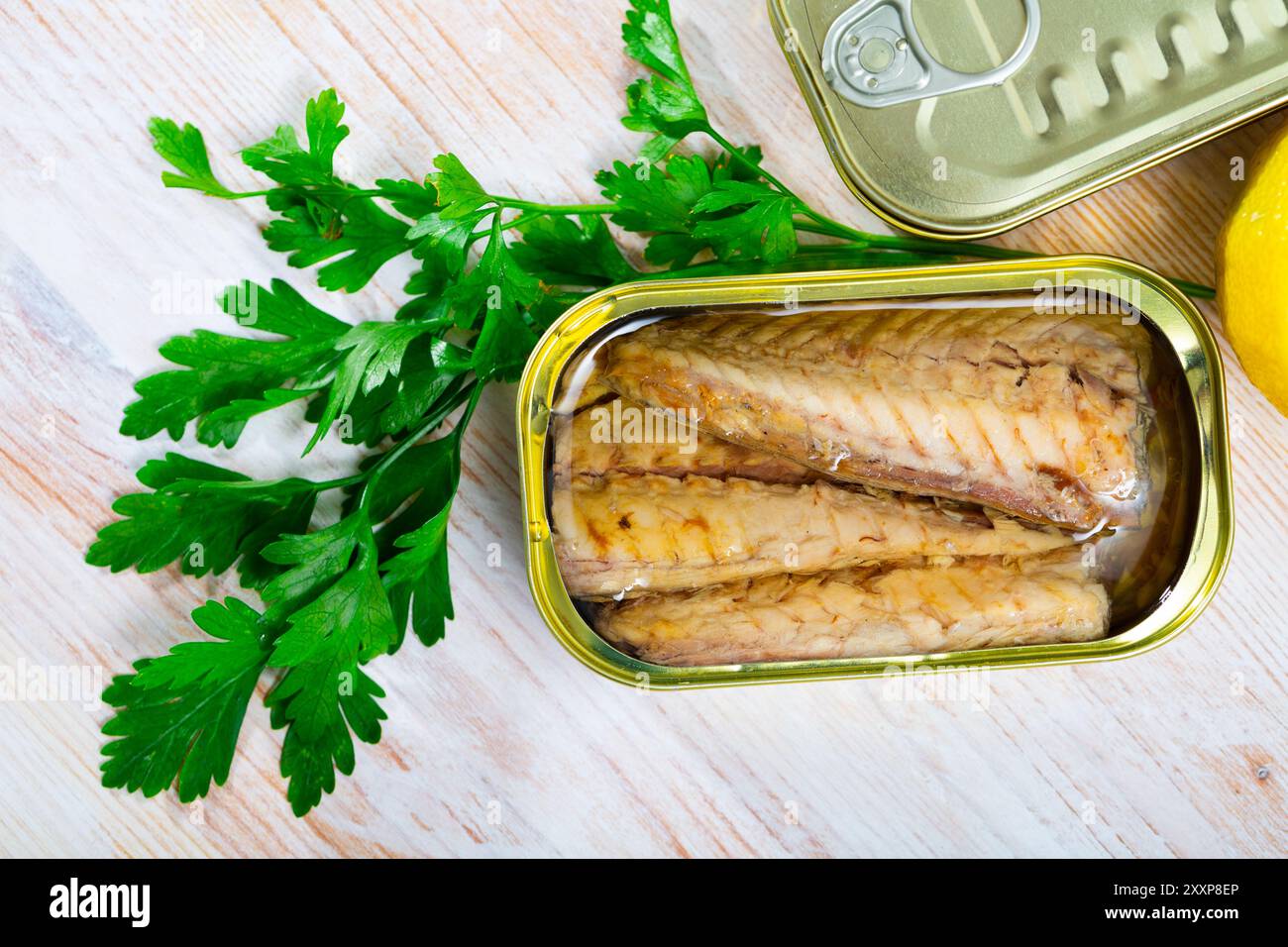 Mackerel fillets in sunflower hi-res stock photography and images - Alamy