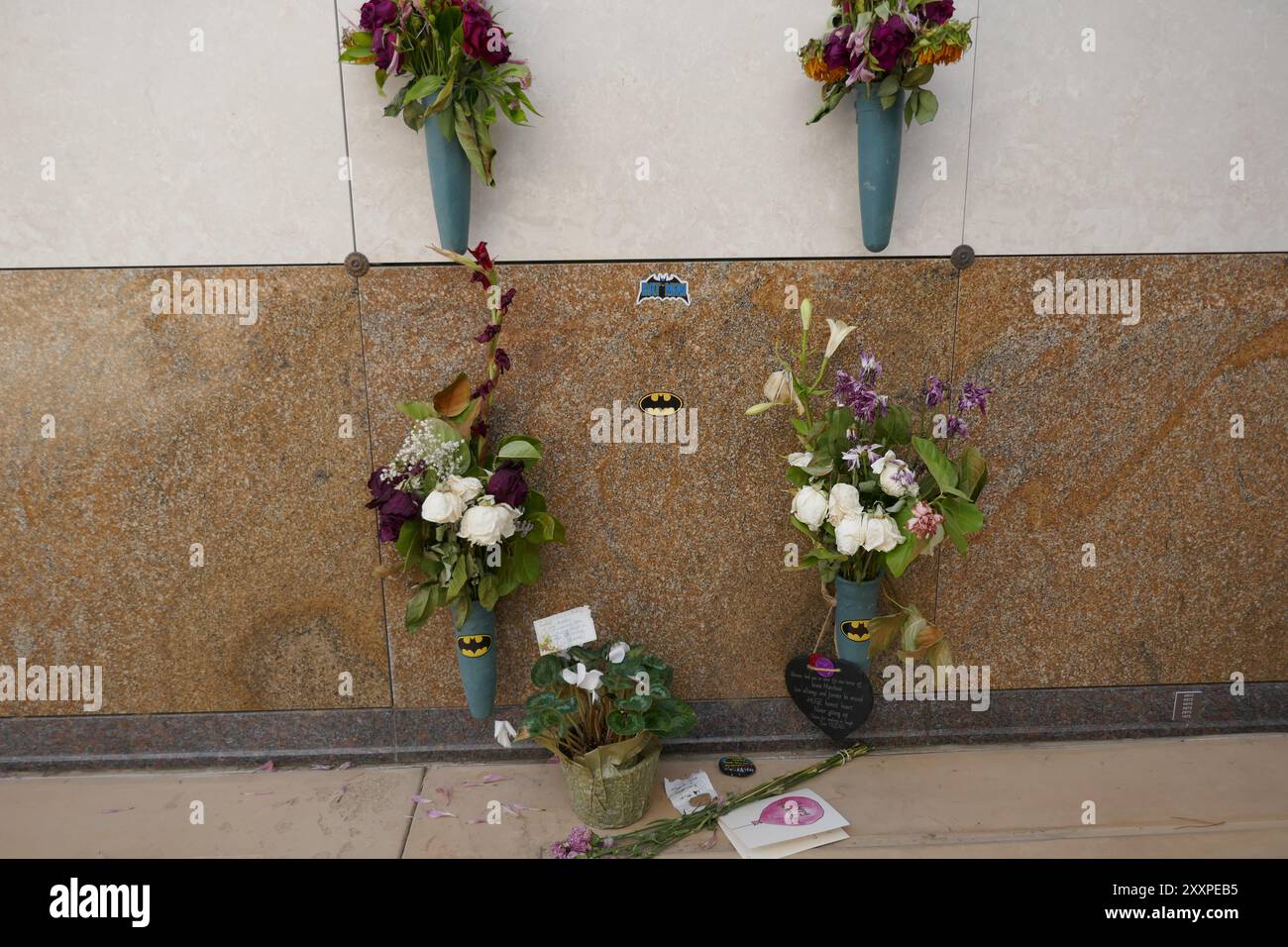 Los Angeles, California, USA 23rd August 2024 Actor Matthew Perry Grave ...