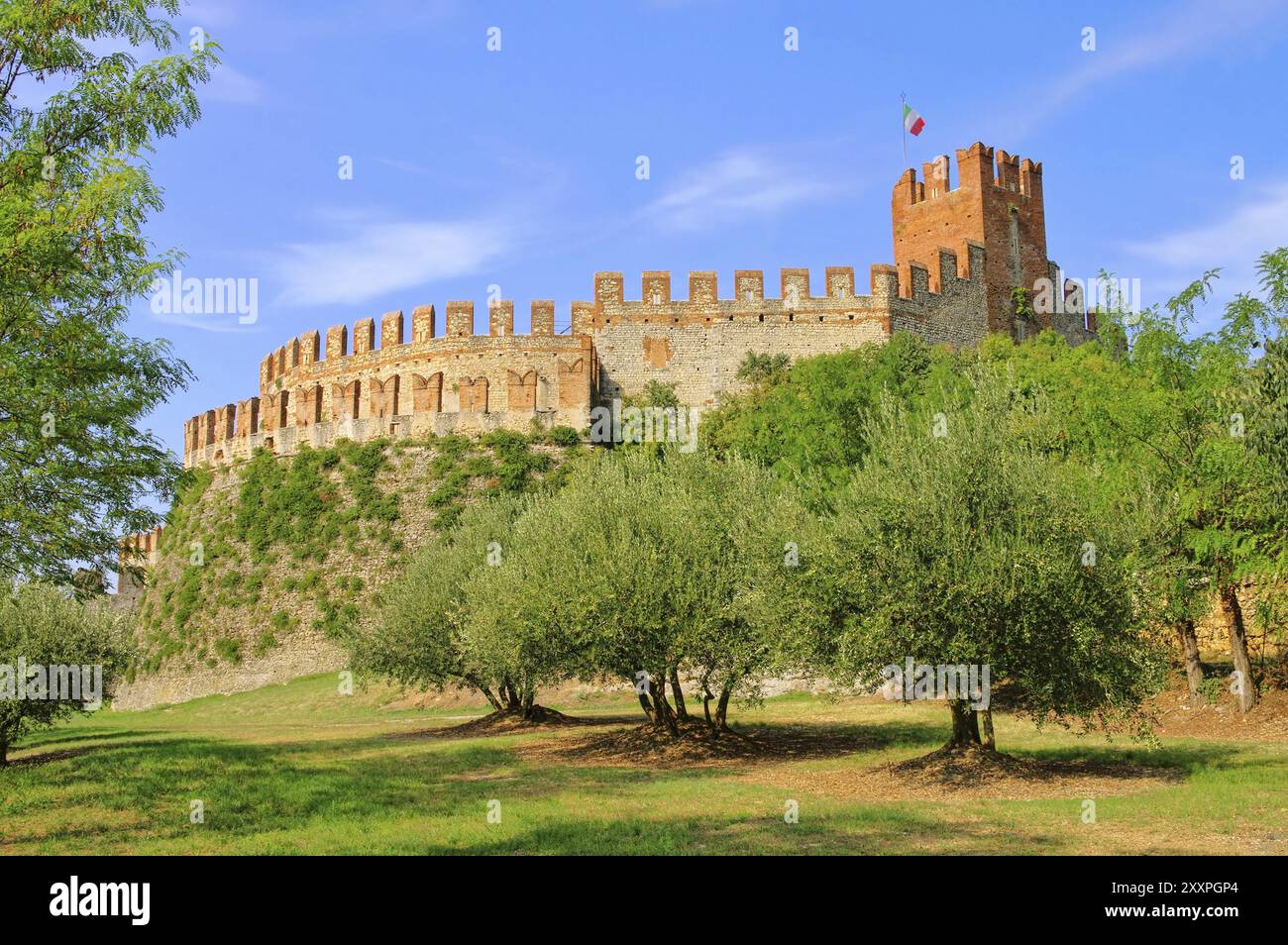Historic town soave veneto hi-res stock photography and images - Alamy