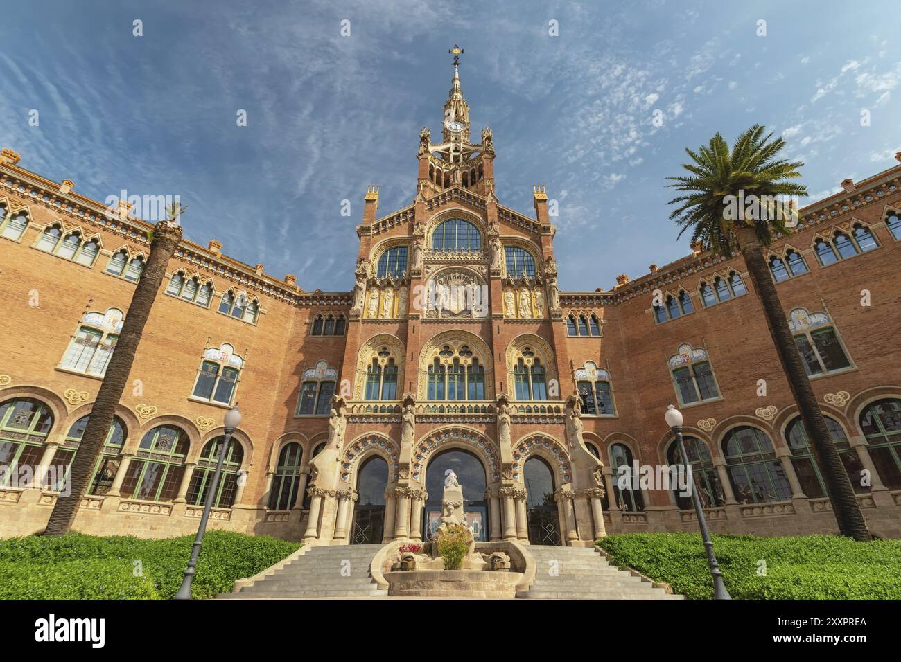 Spain hospital style construction hi-res stock photography and images ...