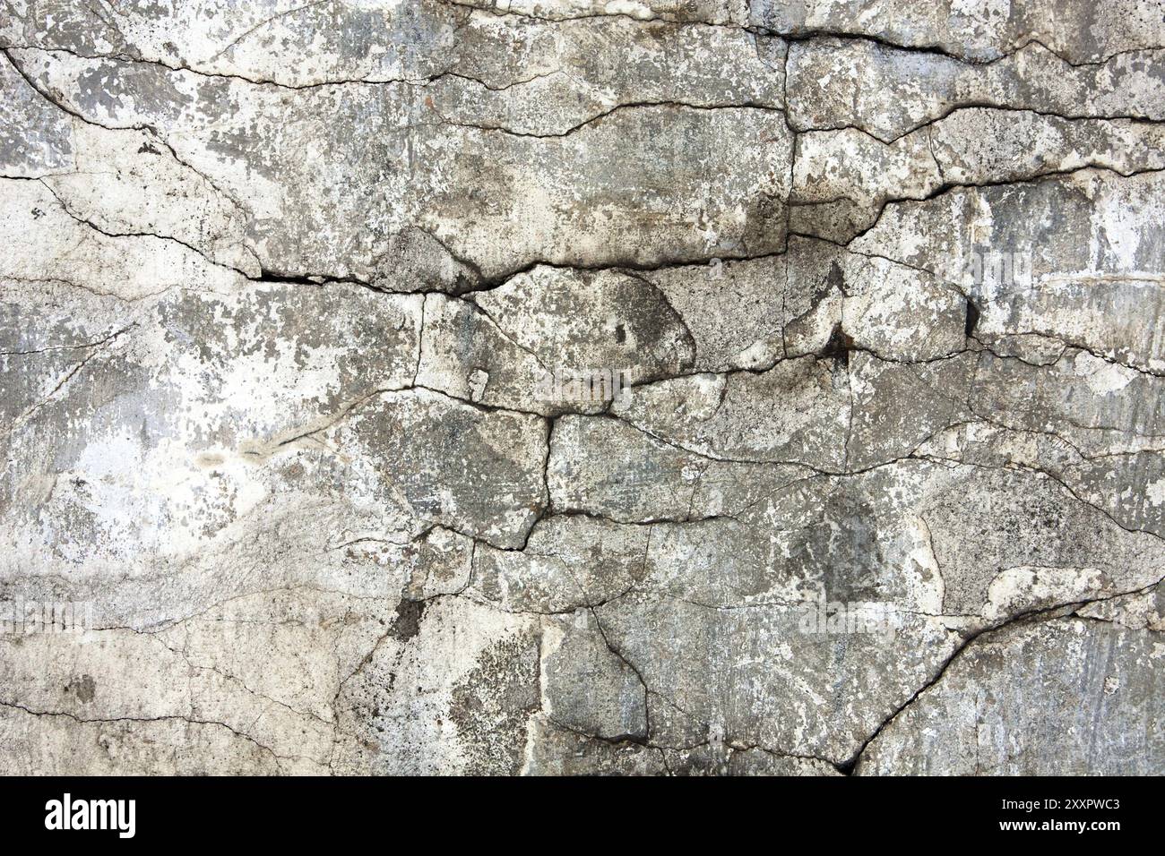 Cracked wall background urban city building scene Stock Photo - Alamy