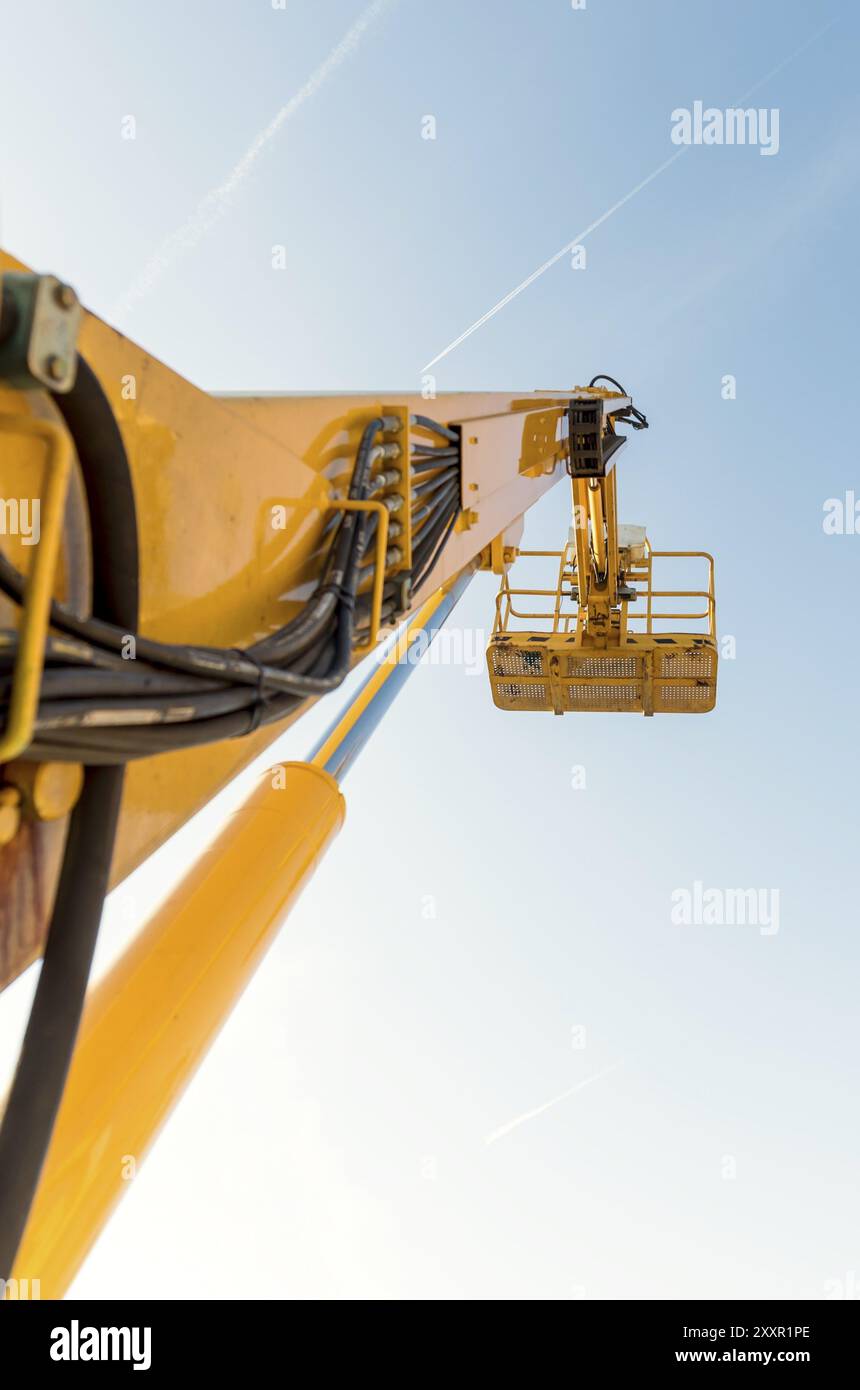 Aerial work platform Stock Photo - Alamy