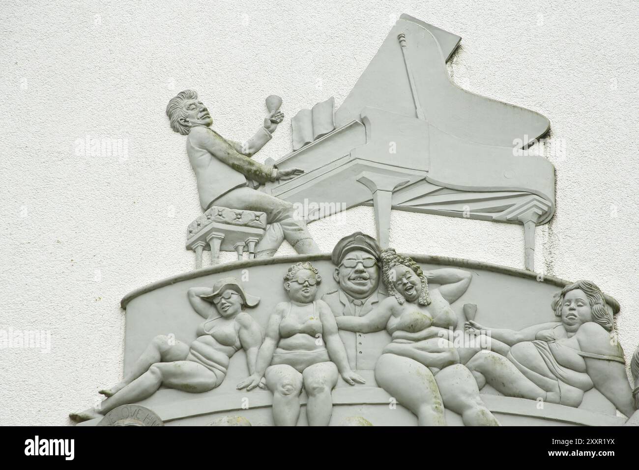 Sculpture Ship of Fools by Peter Lenk 2003, ship, satire, figures ...