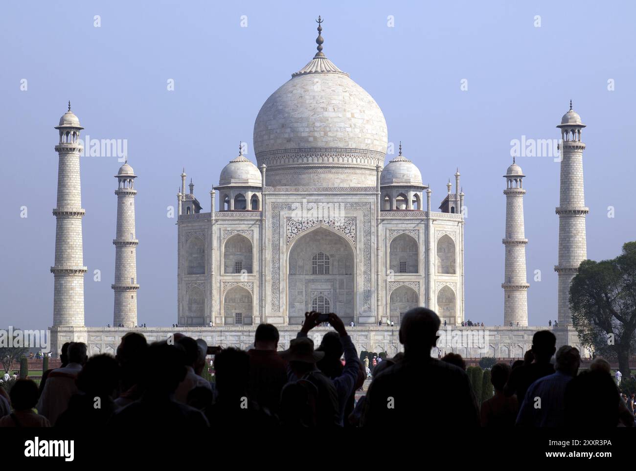 The first view of the Taj Mahal Stock Photo - Alamy