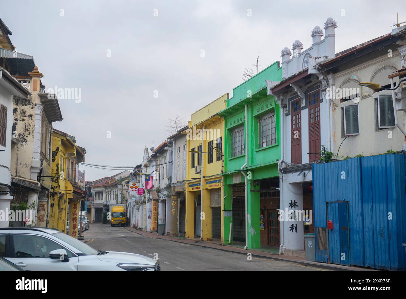 Historic commercial buildings on Jalan Kampung Pantai Street in ...
