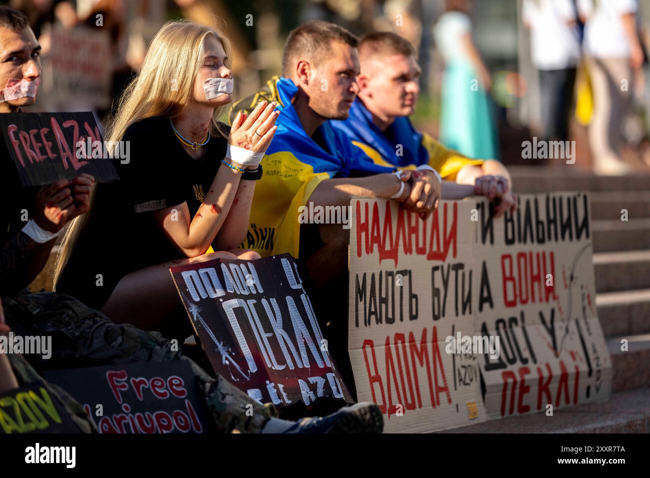 Fighters from the Azov brigade demanding the release of all captured ...