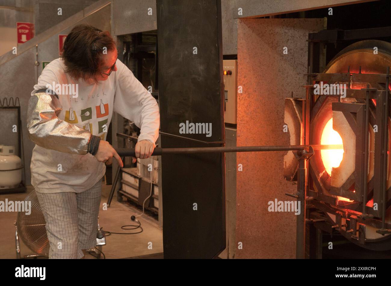 Artists works hi-res stock photography and images - Alamy