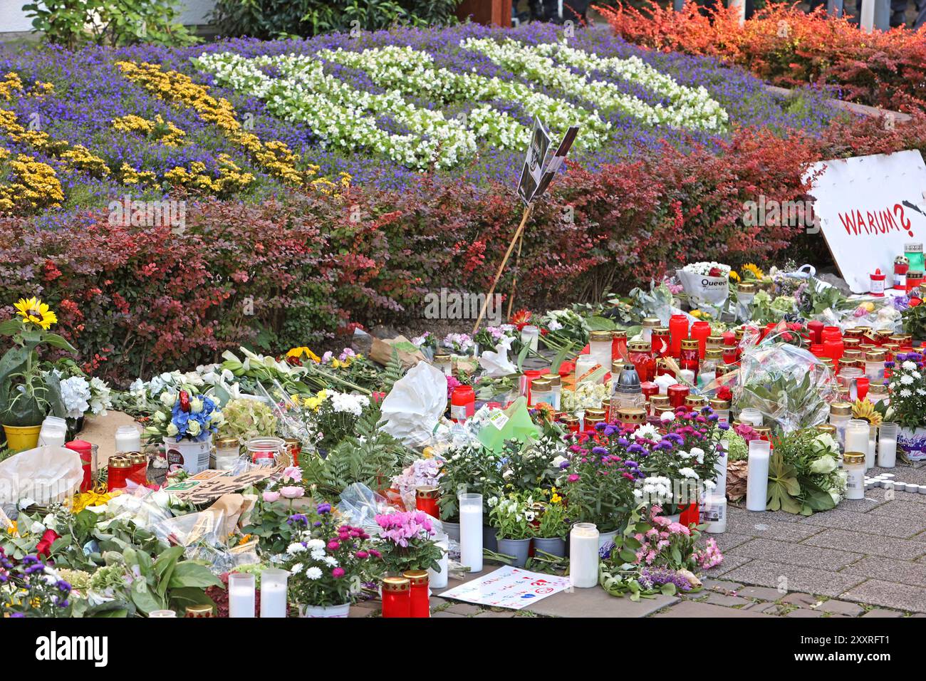 Messeranschlag hi-res stock photography and images - Alamy