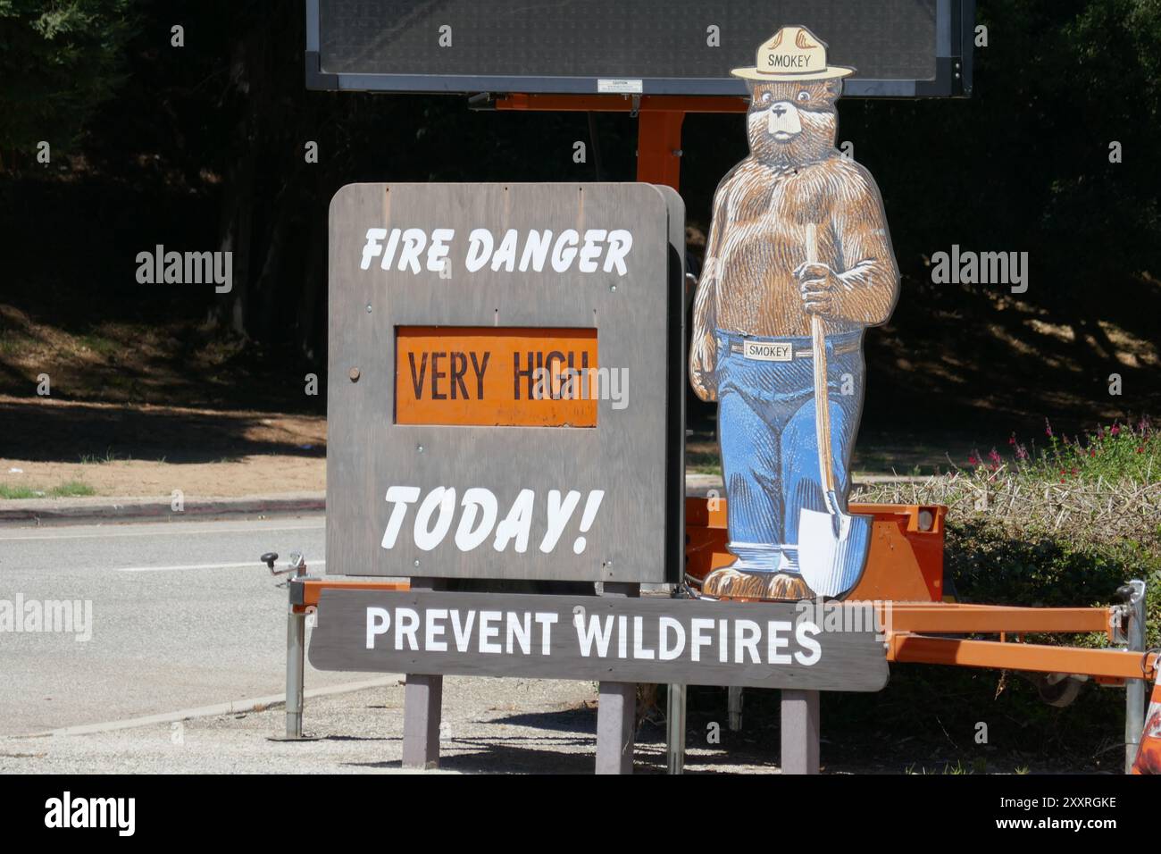 Los Angeles, California, USA 20th August 2024 Smokey The Bear Fire ...