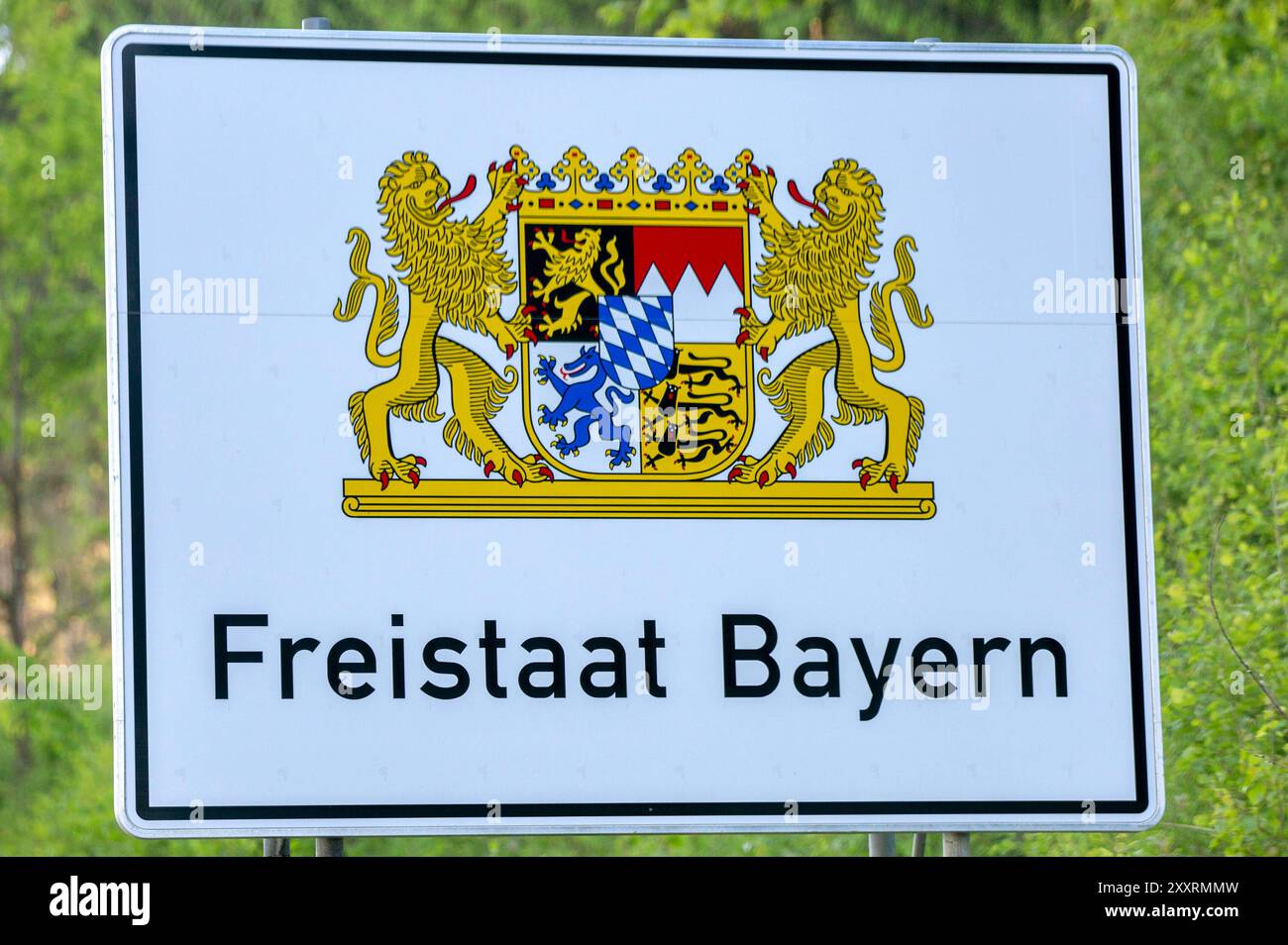 Verkehrstafel Bundesland Bayern. Symbolfoto, Themenfoto Aschaffenburg ...
