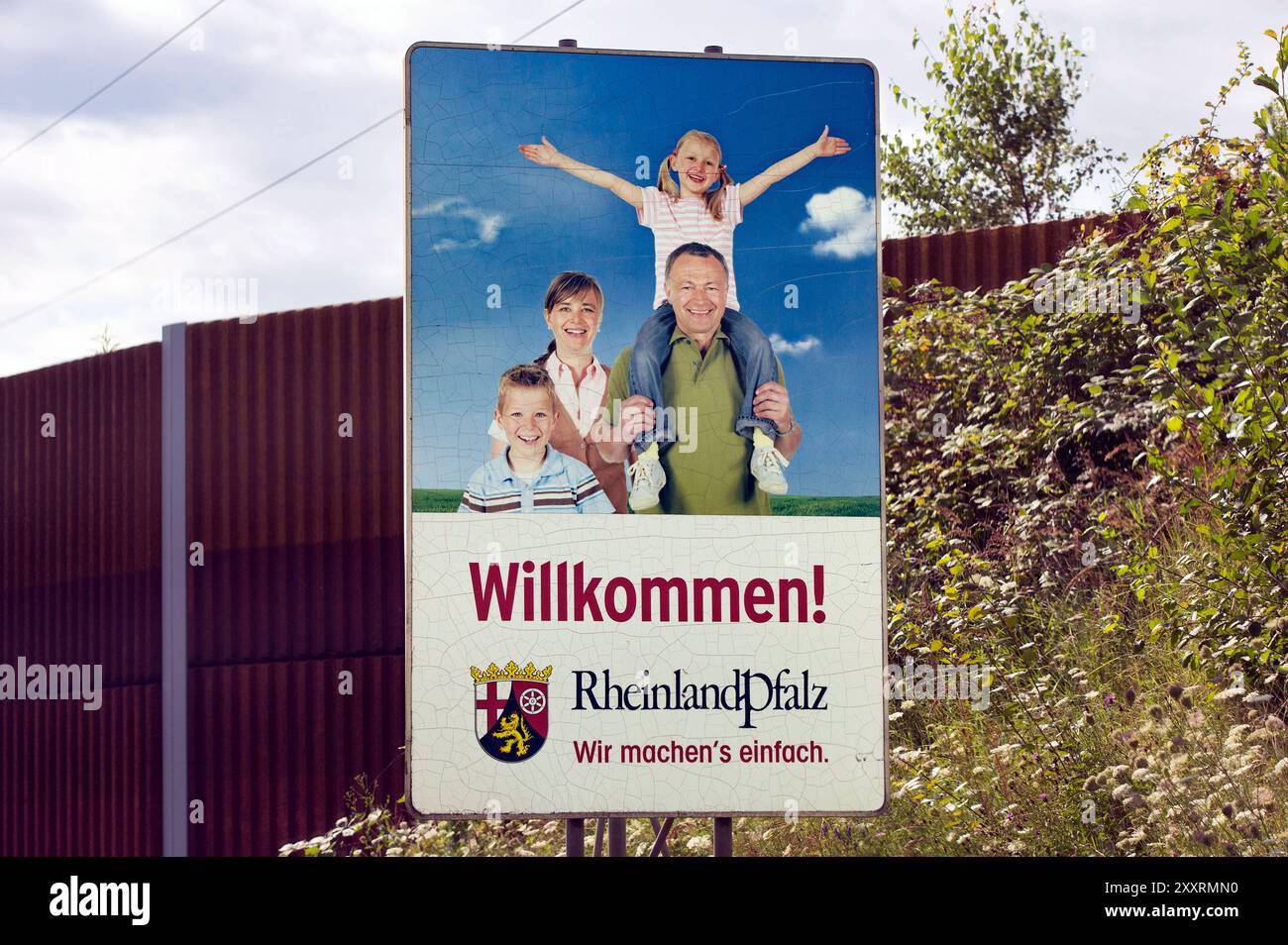 Verkehrstafel Bundesland Rheinland-Pfalz. Symbolfoto, Thememfoto Neuwied, 25.08.2024 *** Traffic ...