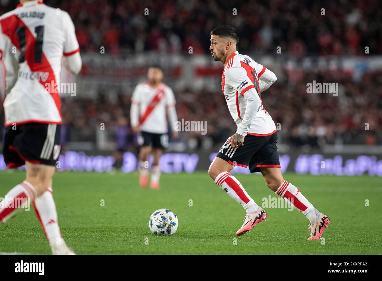 Manuel lanzini river plate hi-res stock photography and images - Alamy