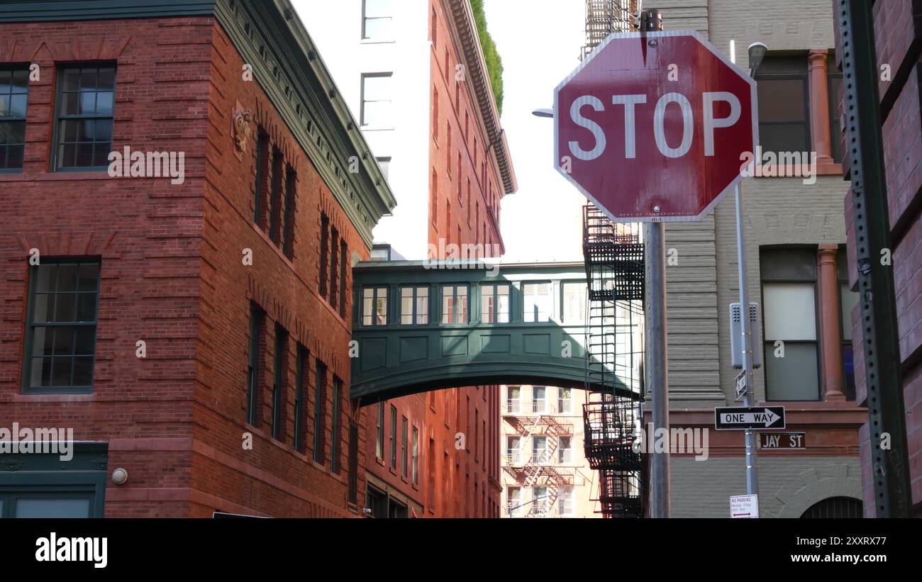 New York City Staple street skybridge. Vintage retro industrial ...