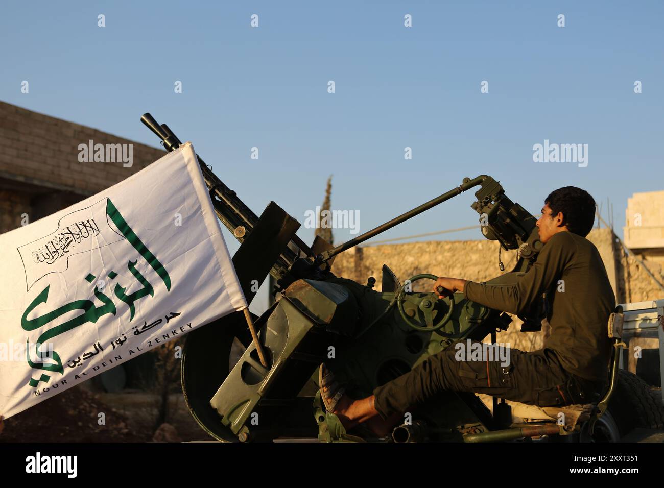 Fighters of the Nour al-Din al-Zenki Movement on the frontline in the ...