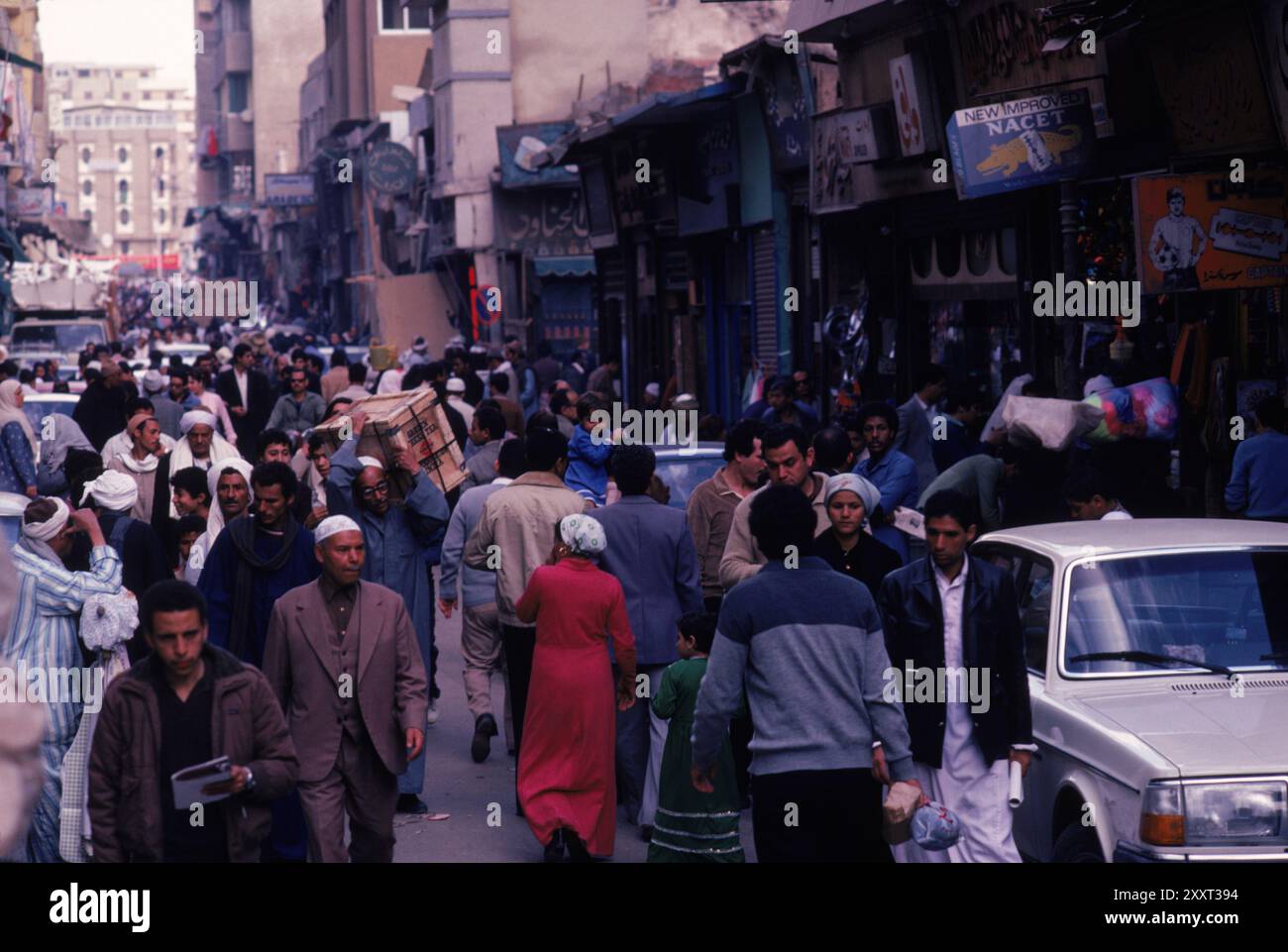 Egypt cairo people crowd hi-res stock photography and images - Alamy
