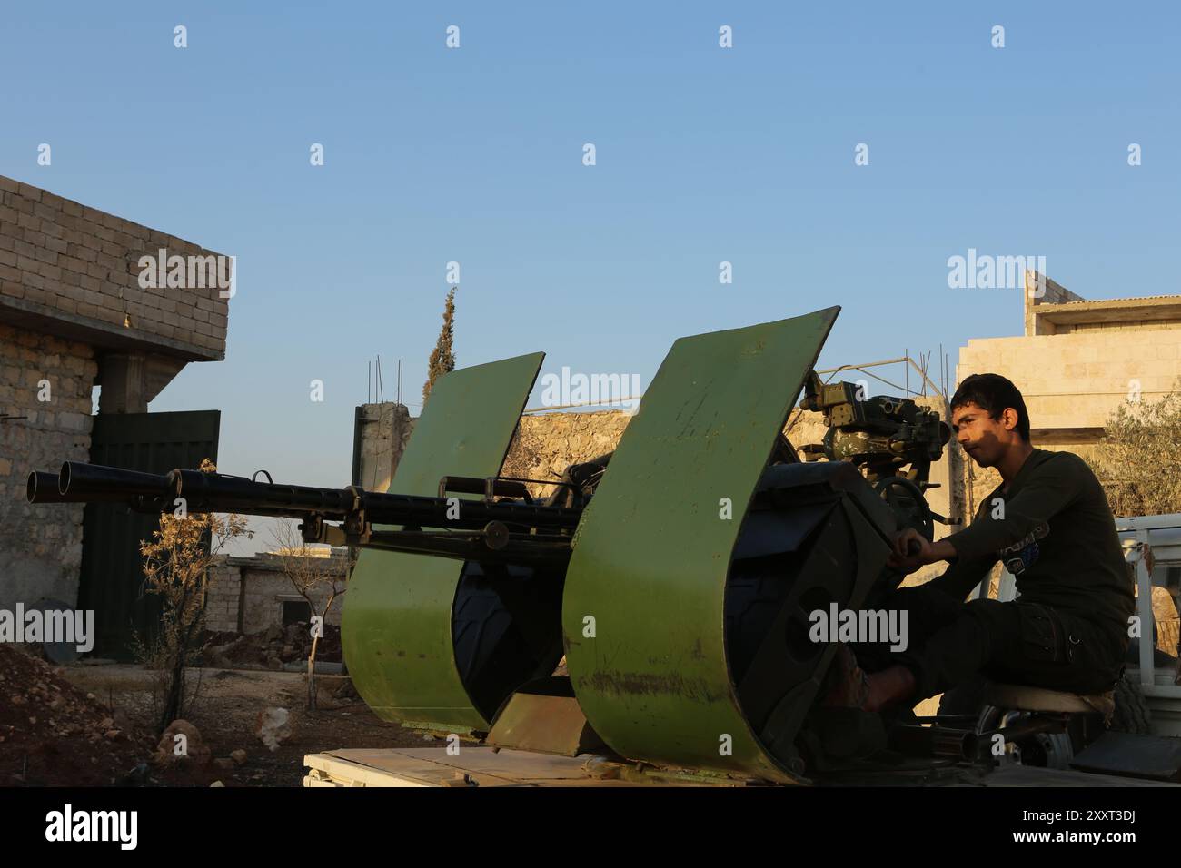 Fighters of the Nour al-Din al-Zenki Movement on the frontline in the ...