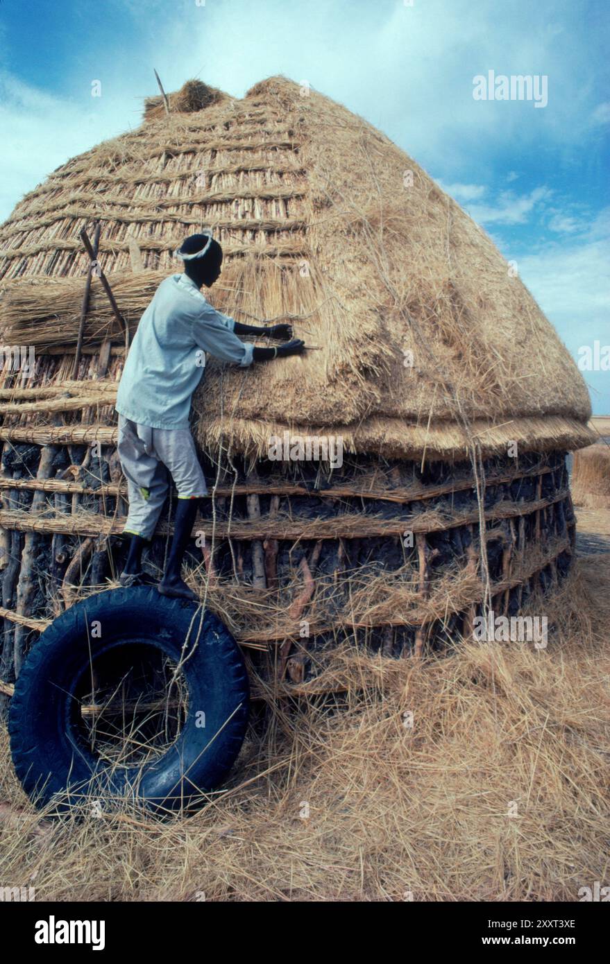Dinka hi-res stock photography and images - Alamy