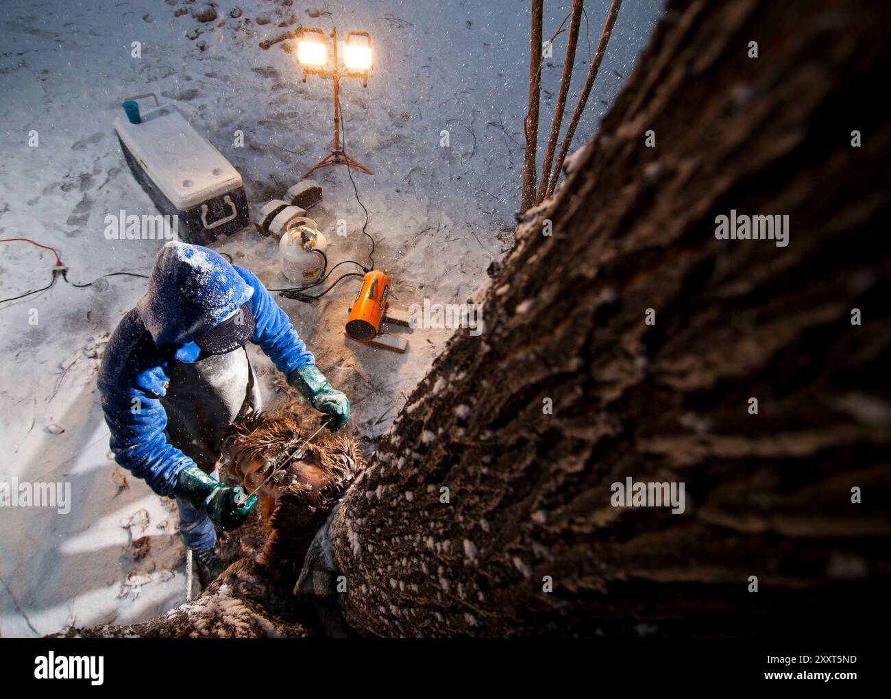 Winter tanning hi-res stock photography and images - Alamy