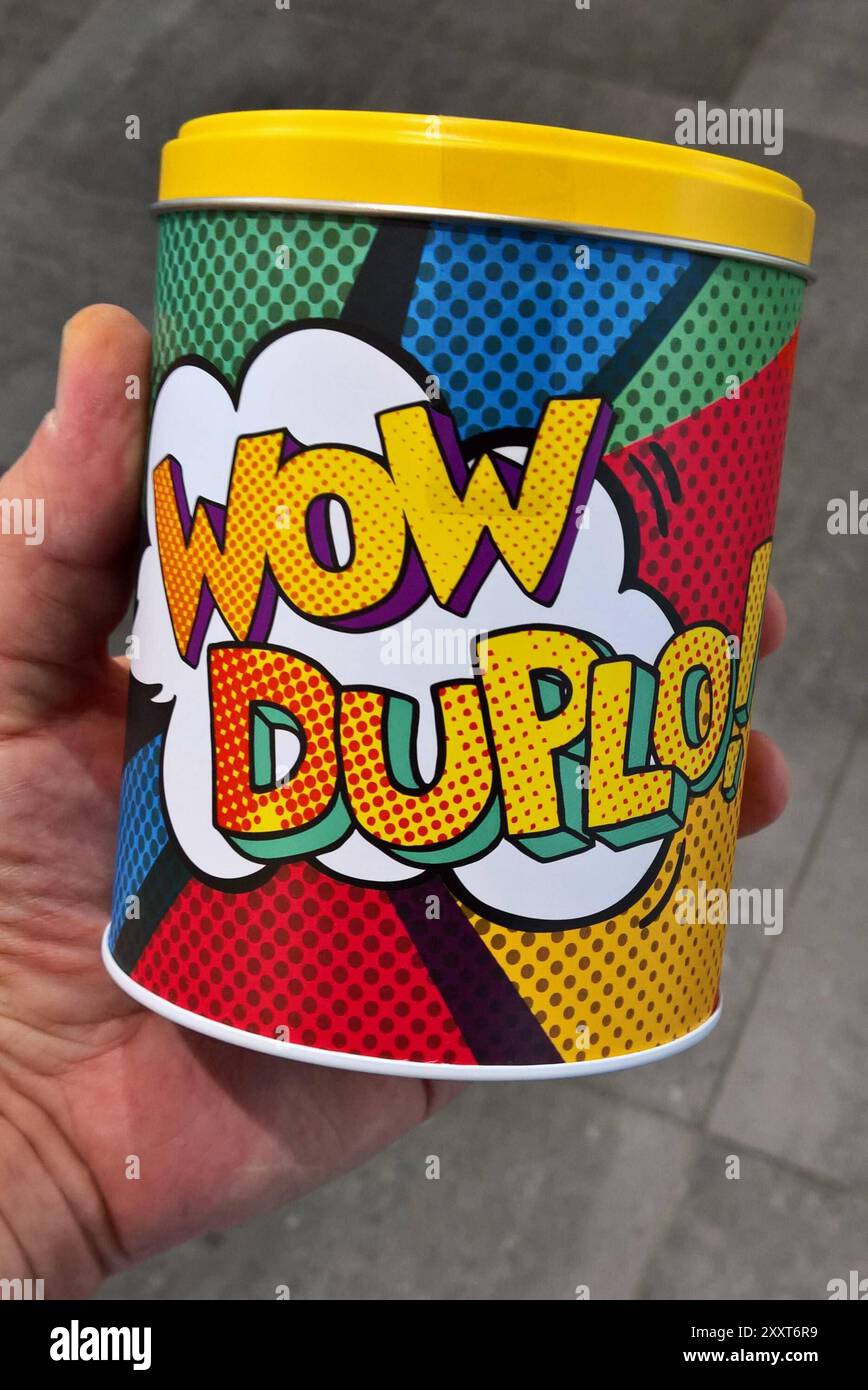 Wow Duplo, Comic-Dose von Ferrero, gefüllt mit 24 Schoko-Riegel, bzw ...