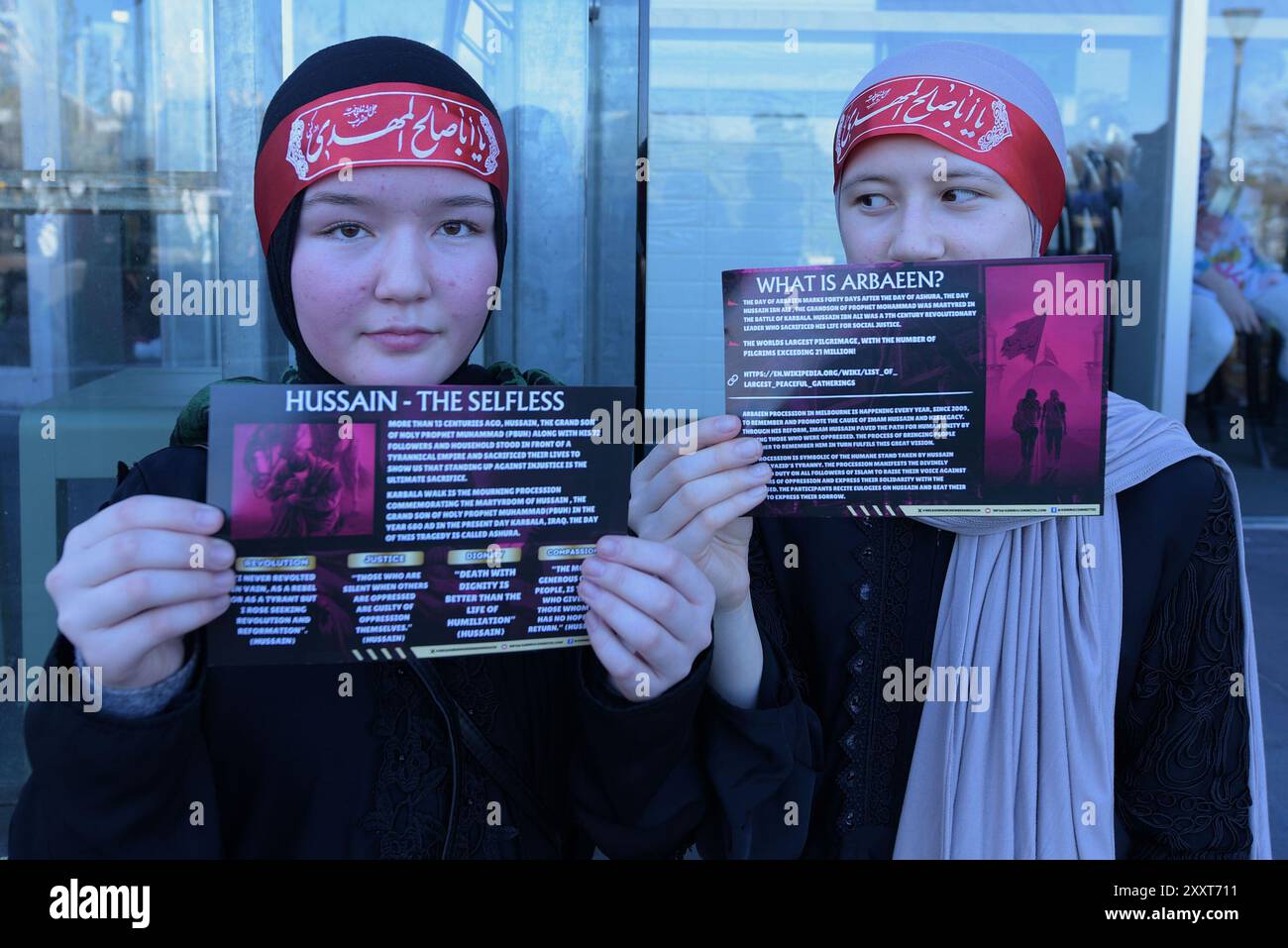 A large number of Shiite Muslims worshipers from different countries ...