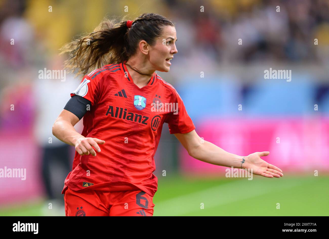 Dresden, Germany. 25th Aug, 2024. Soccer, Women: DFB Supercup, FC ...