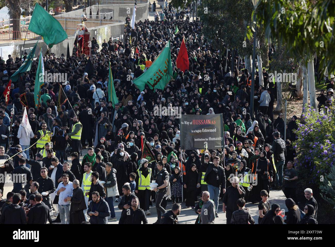 A large number of Shiite Muslims worshipers from different countries ...