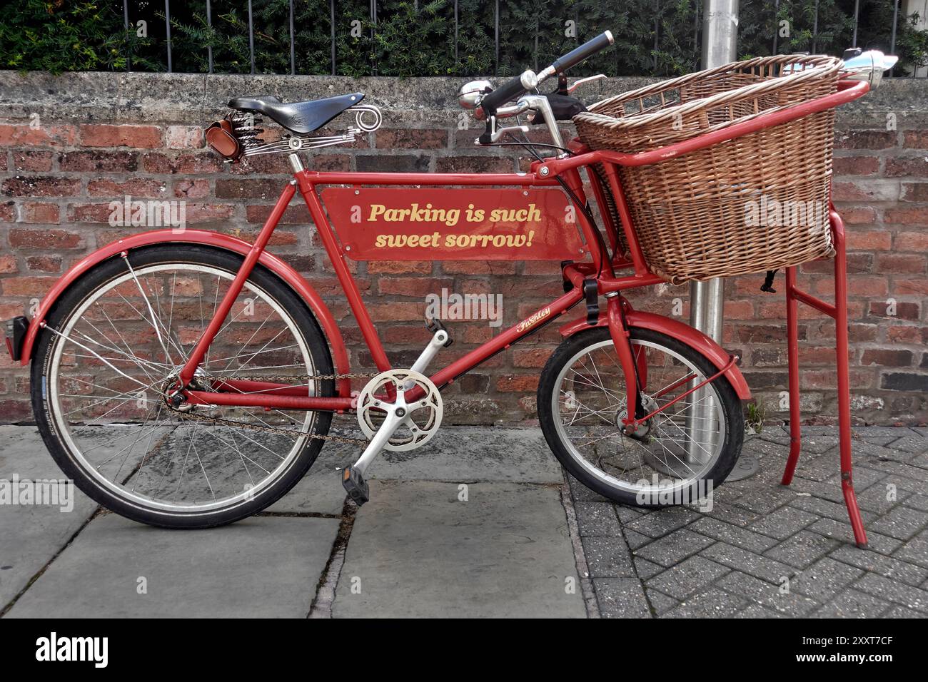 Romeo juliet parting on hi-res stock photography and images - Alamy