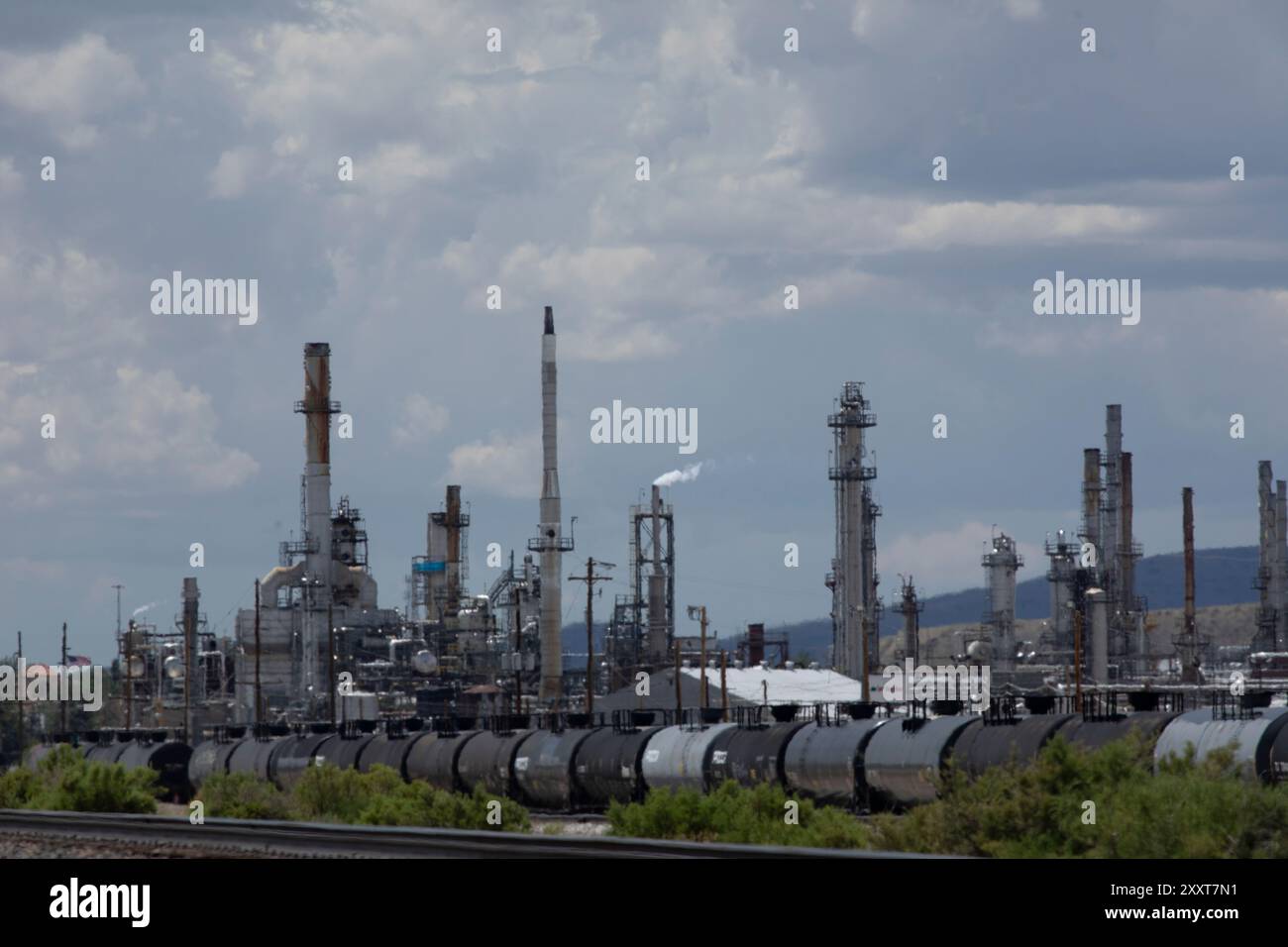 Oil refinery train tracks hi-res stock photography and images - Alamy
