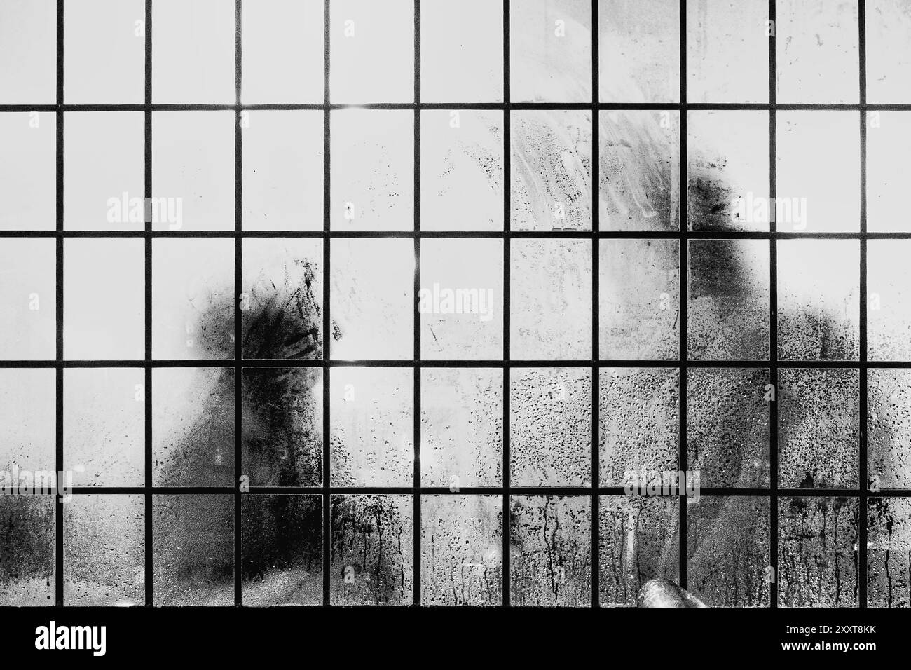 Silhouettes in the window hi-res stock photography and images - Alamy