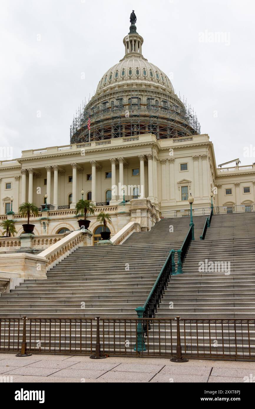 The distinctive facade of the United States Capitol building in ...