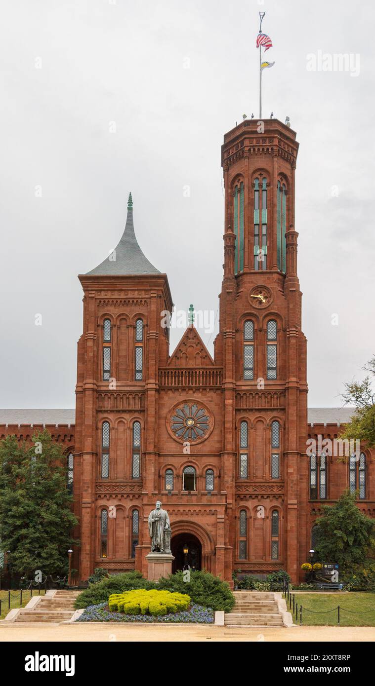 The Smithsonian Castle distinctive facade in the Mall, Washington DC ...