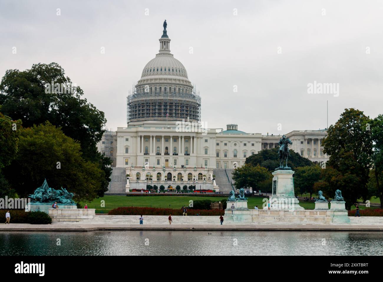 The distinctive facade of the United States Capitol building in ...
