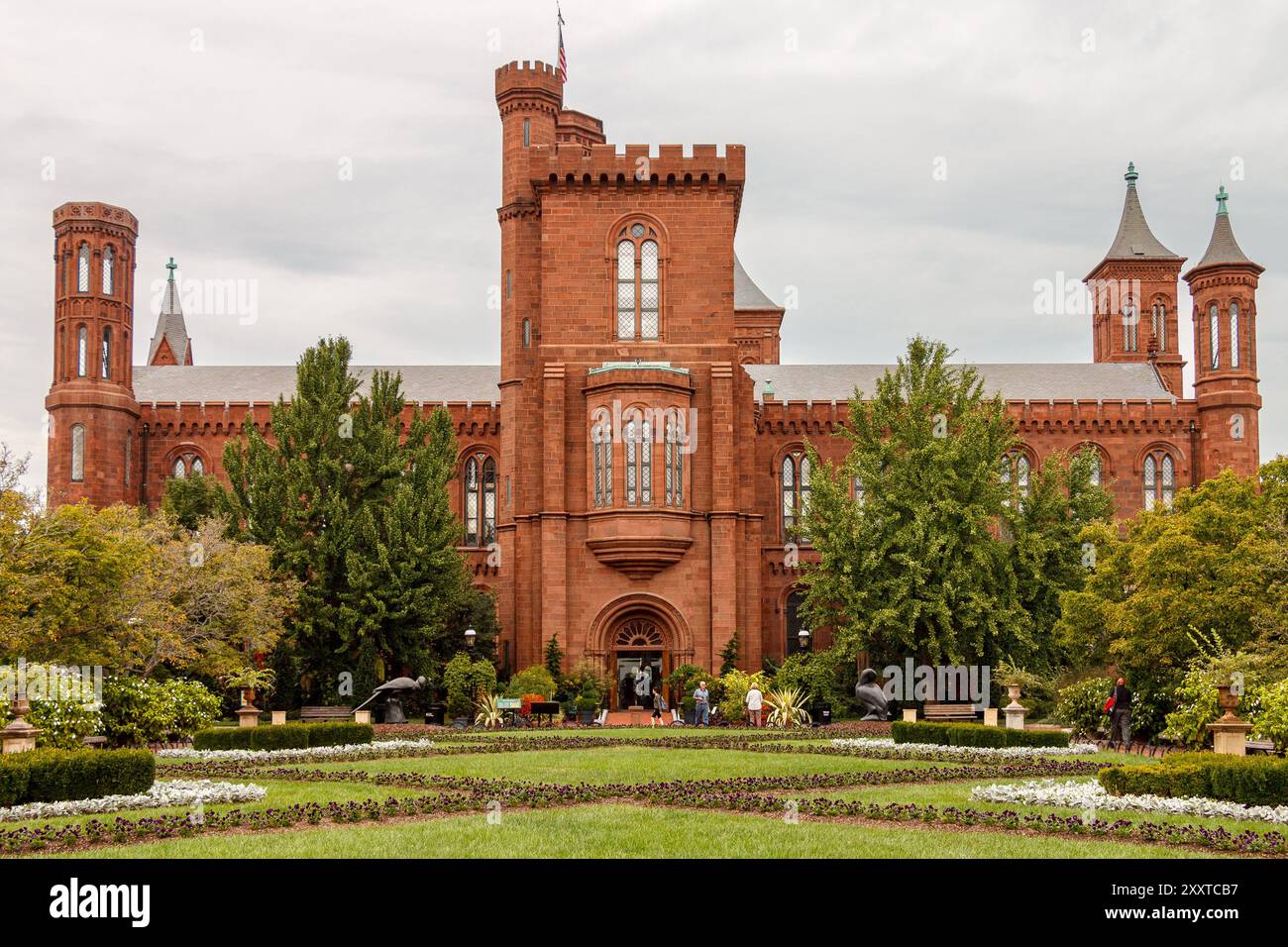 The Smithsonian Castle distinctive facade in the Mall, Washington DC ...