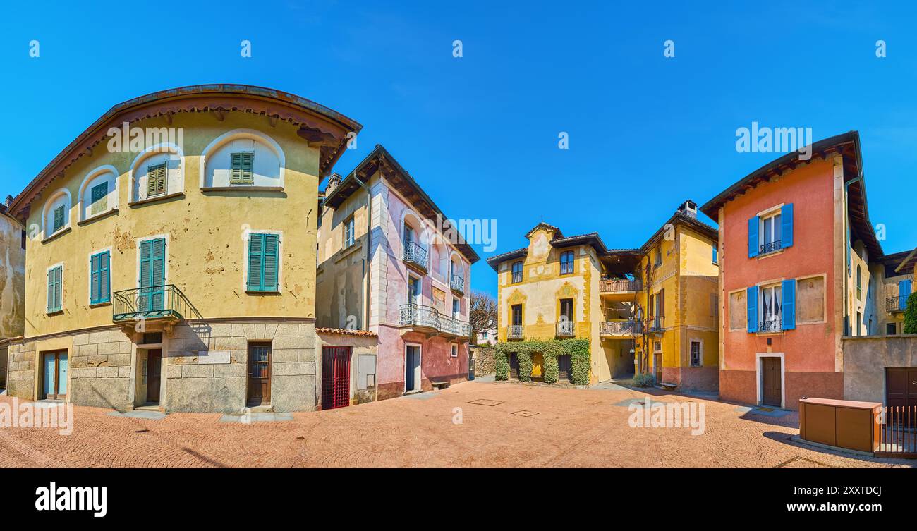 Panorama medieval piazza montaa square hi-res stock photography and ...