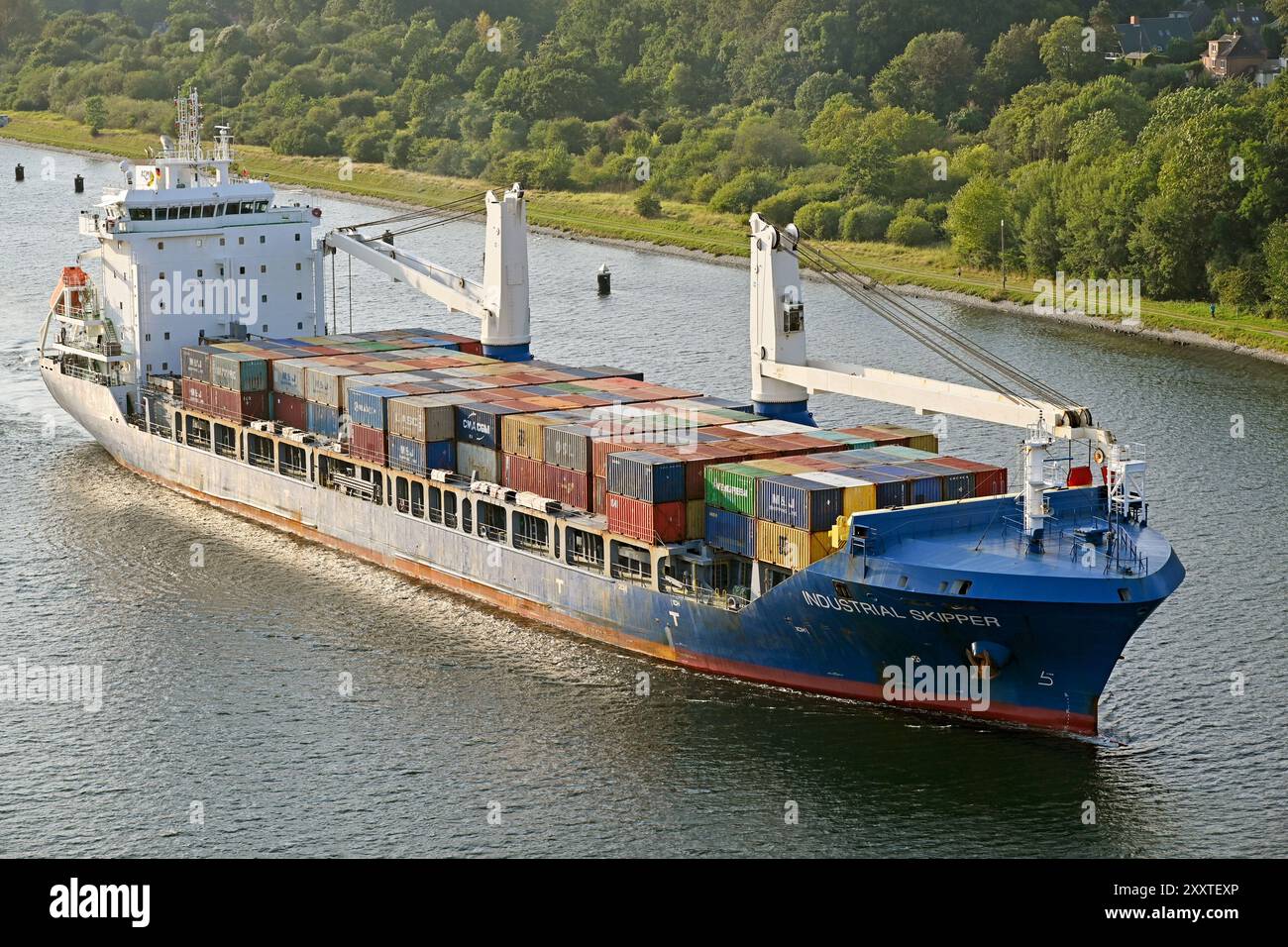 General Cargo Ship INDUSTRIAL SKIPPER carries a load of IMO 1.1 ...