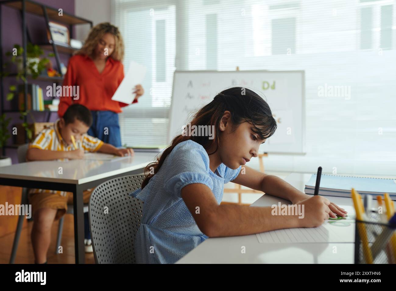 Drawing and Learning in Interactive Classroom Setting Stock Photo - Alamy