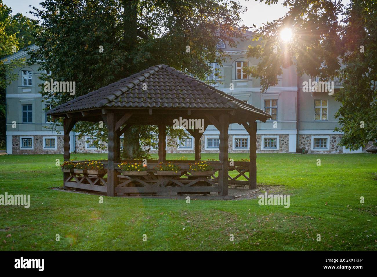 Covered seating area hi-res stock photography and images - Alamy