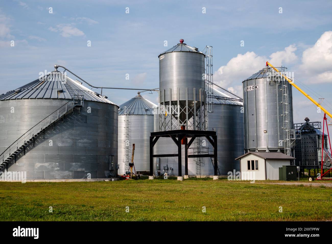 Grain bins on an Indiana farm Stock Photo - Alamy