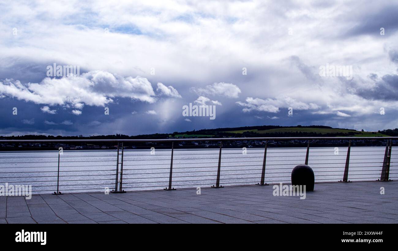 Dundee, Tayside, Scotland, UK. 26th Aug, 2024. UK Weather: Humid August ...