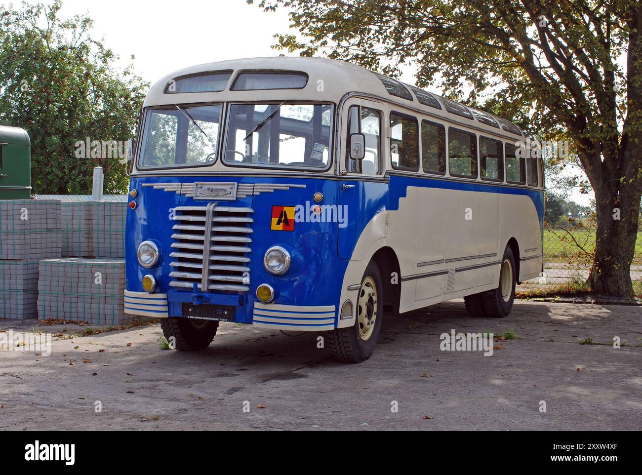 21.09.2012 Ikarus Regionalbus Deutschland/ Mecklenburg Vorpommern/ Insel Usedom/ 17419 Dargen ...