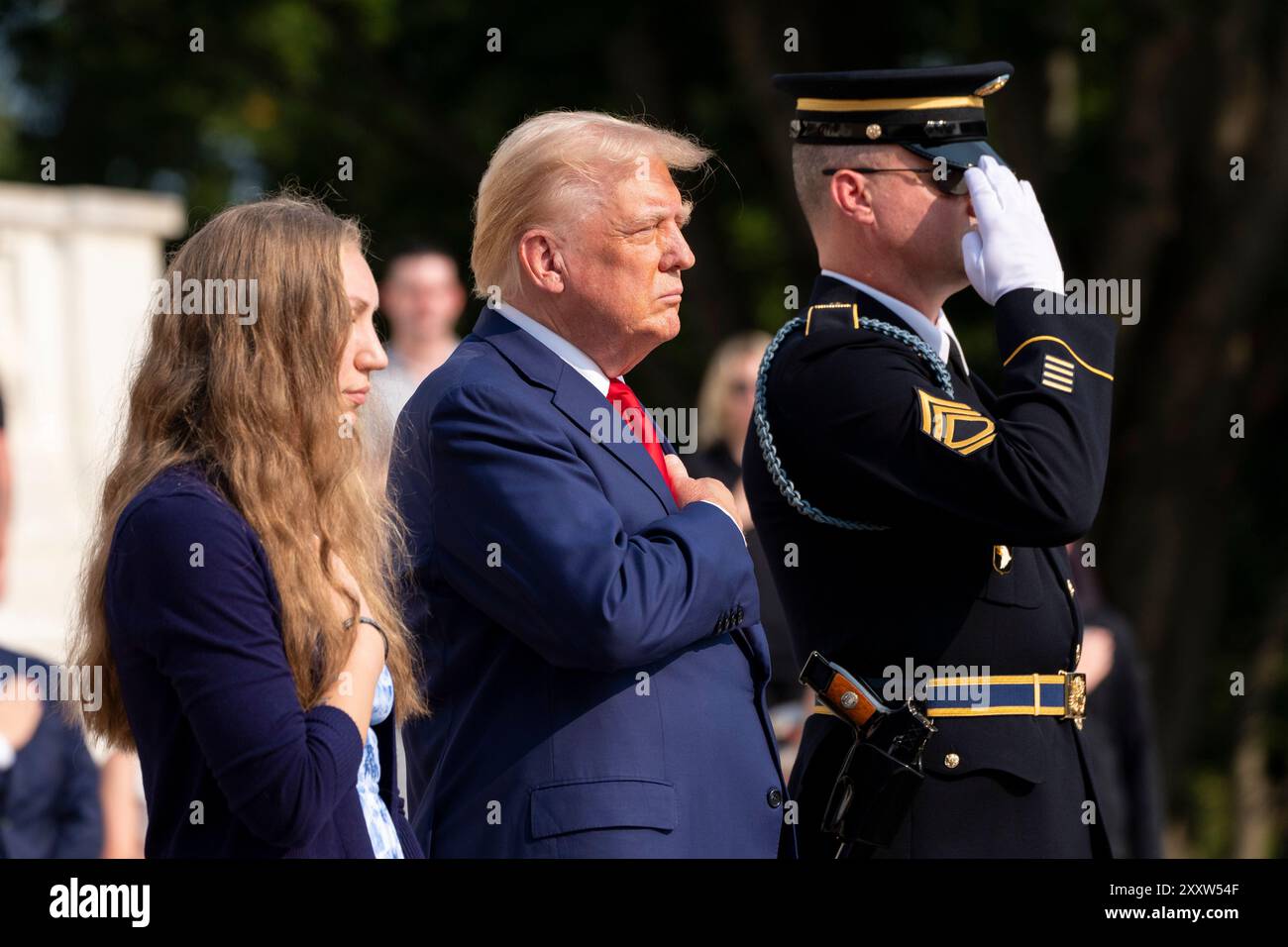 Misty Fuoco, left, sister of Nicole Gee, and Republican presidential ...