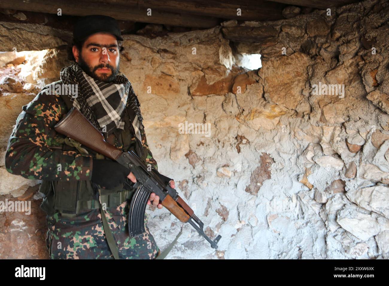 Free Syria army fighters on the frontline against the PYD (Democratic ...