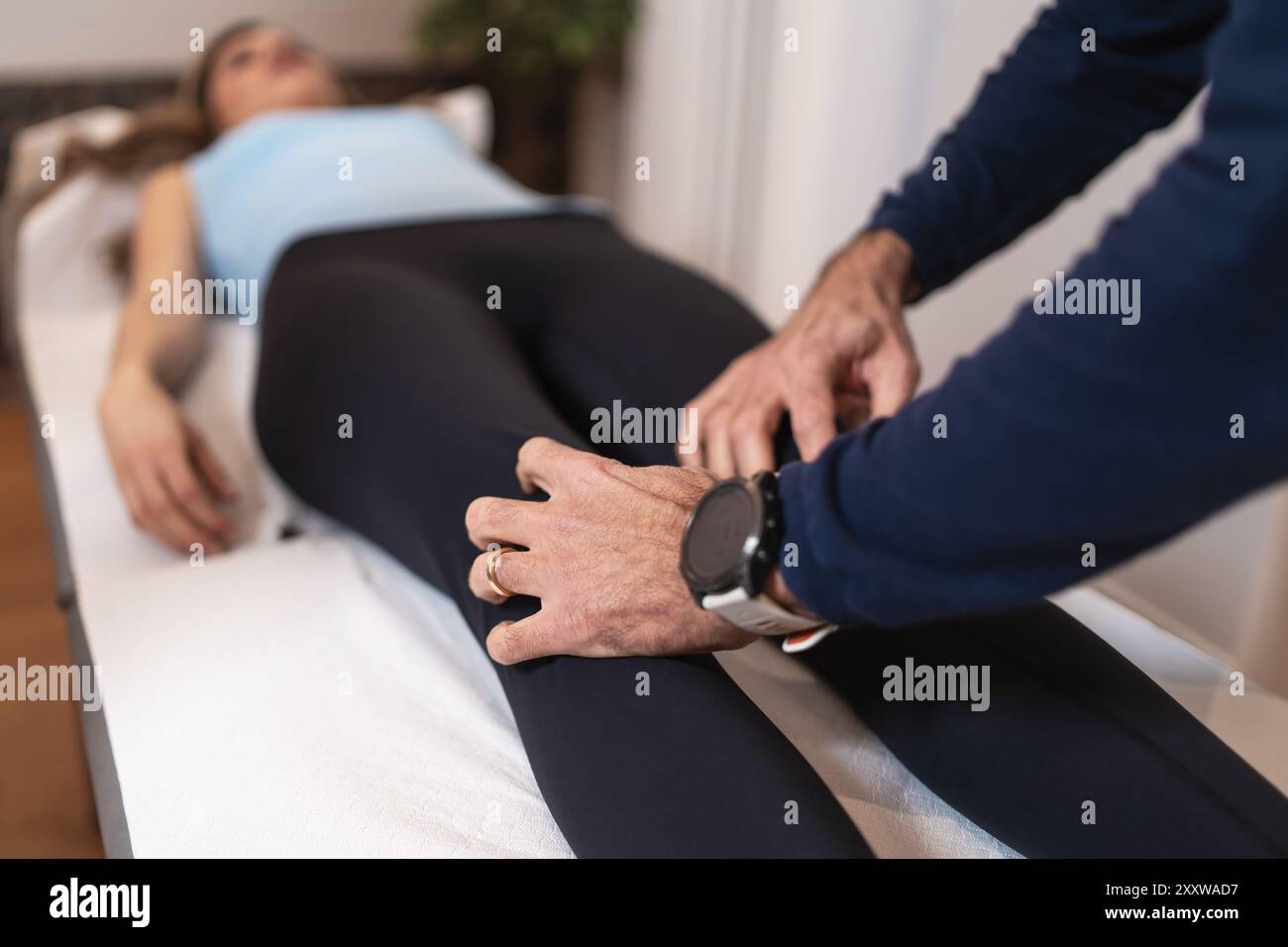 Pelvic correction hi-res stock photography and images - Alamy