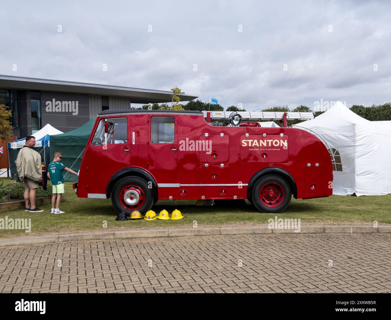1950's F8 Dennis Fire Water Tender, Lincolnshire Bomber Command ...