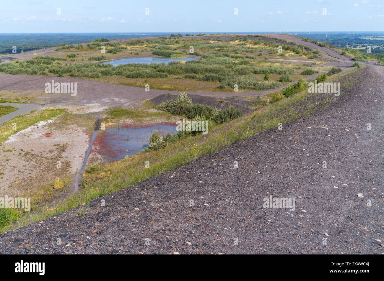 Slag heap park hi-res stock photography and images - Alamy