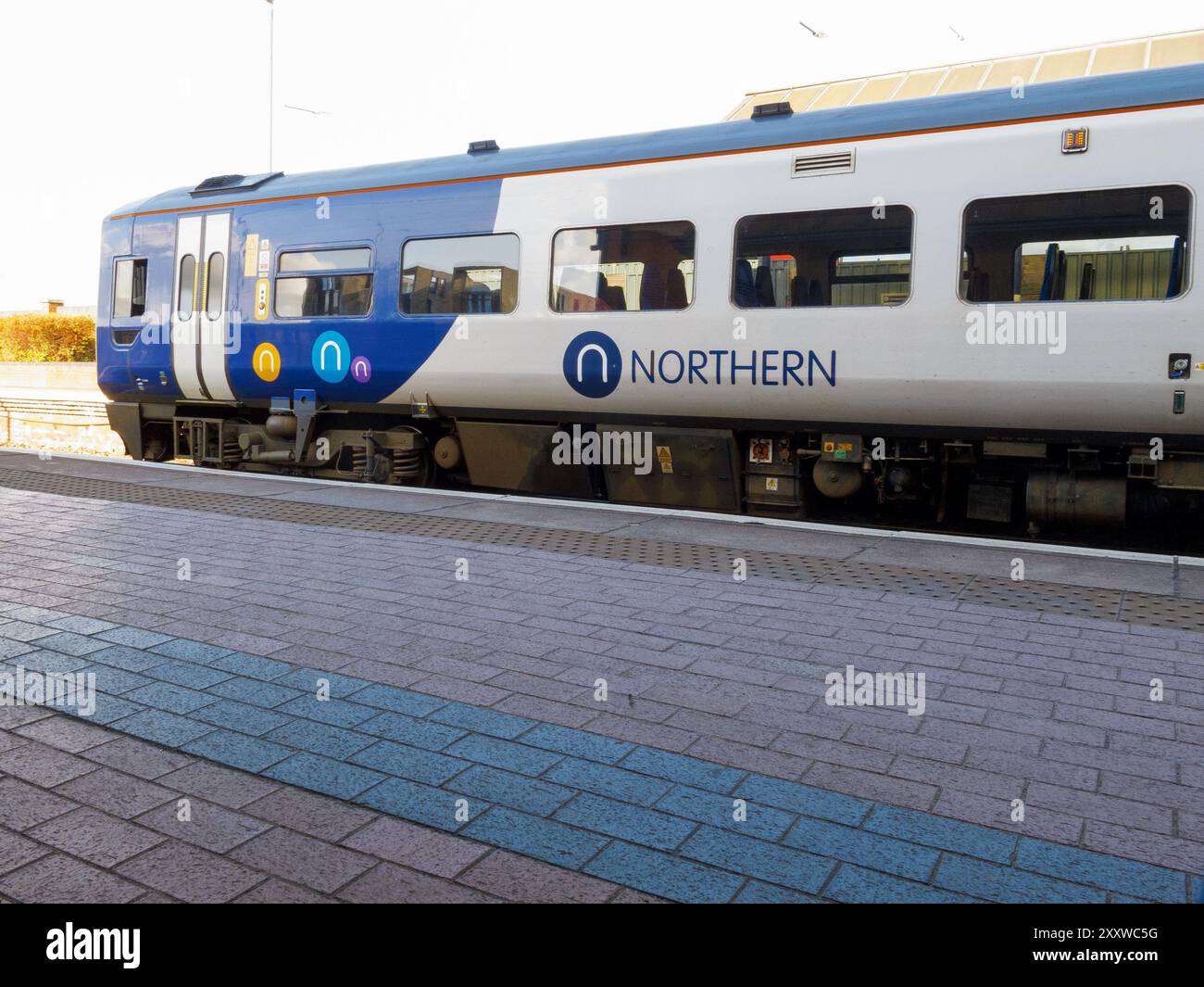 a diesel passenger train at Barnsley Interchange train station Stock ...
