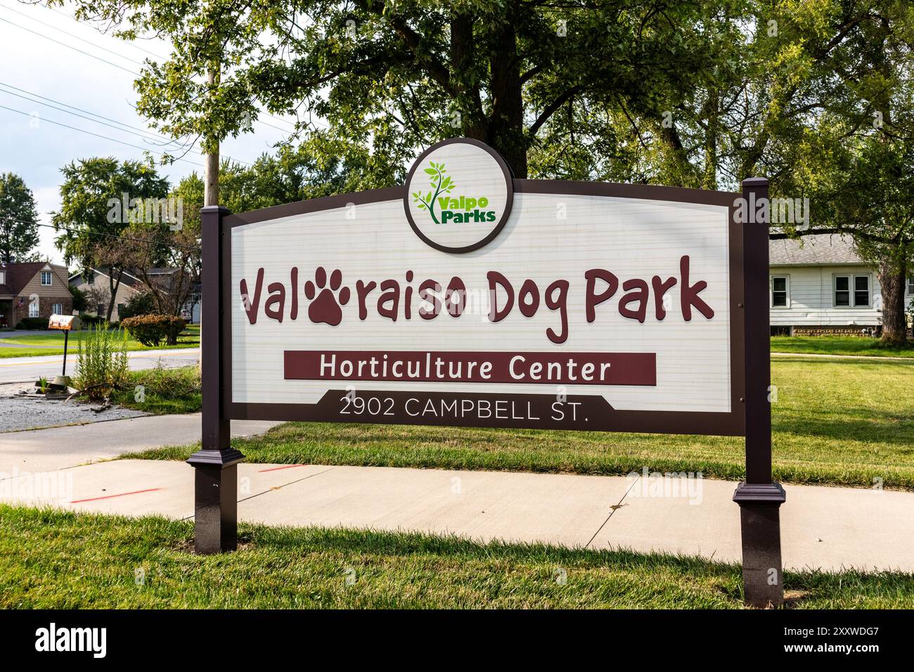Valparaiso Dog Park sign in Valparaiso, Indiana USA Stock Photo - Alamy
